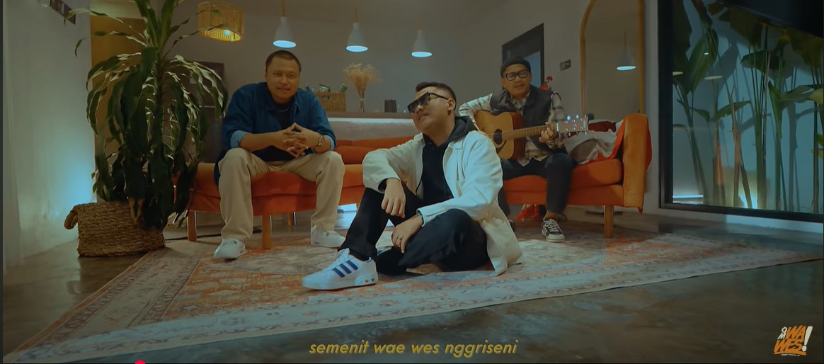 13+ Lagu Lagu Jawa Terbaik yang Wajib Kamu Ketahui! - JETE Indonesia