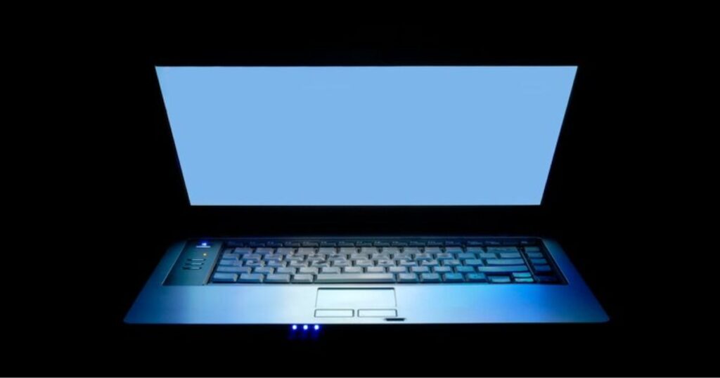 Layar Monitor Tidak Full? Ini Tips Mengembalikannya!
