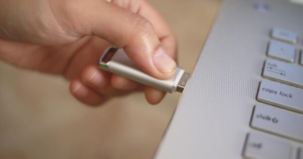 Apa Itu Flashdisk: Sejarah, Fungsi, dan Rekomendasinya!