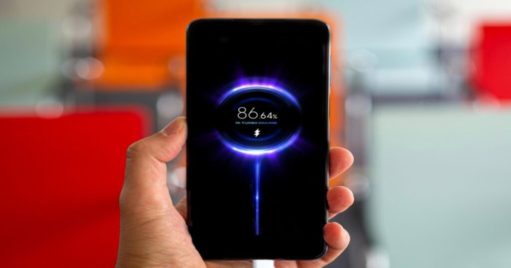 Fast Charging Berapa Watt? Ini Beda Tiap Teknologi & Charger