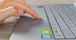 4 Cara Mengatasi Kursor Laptop Tidak Bergerak dan Penyebabnya